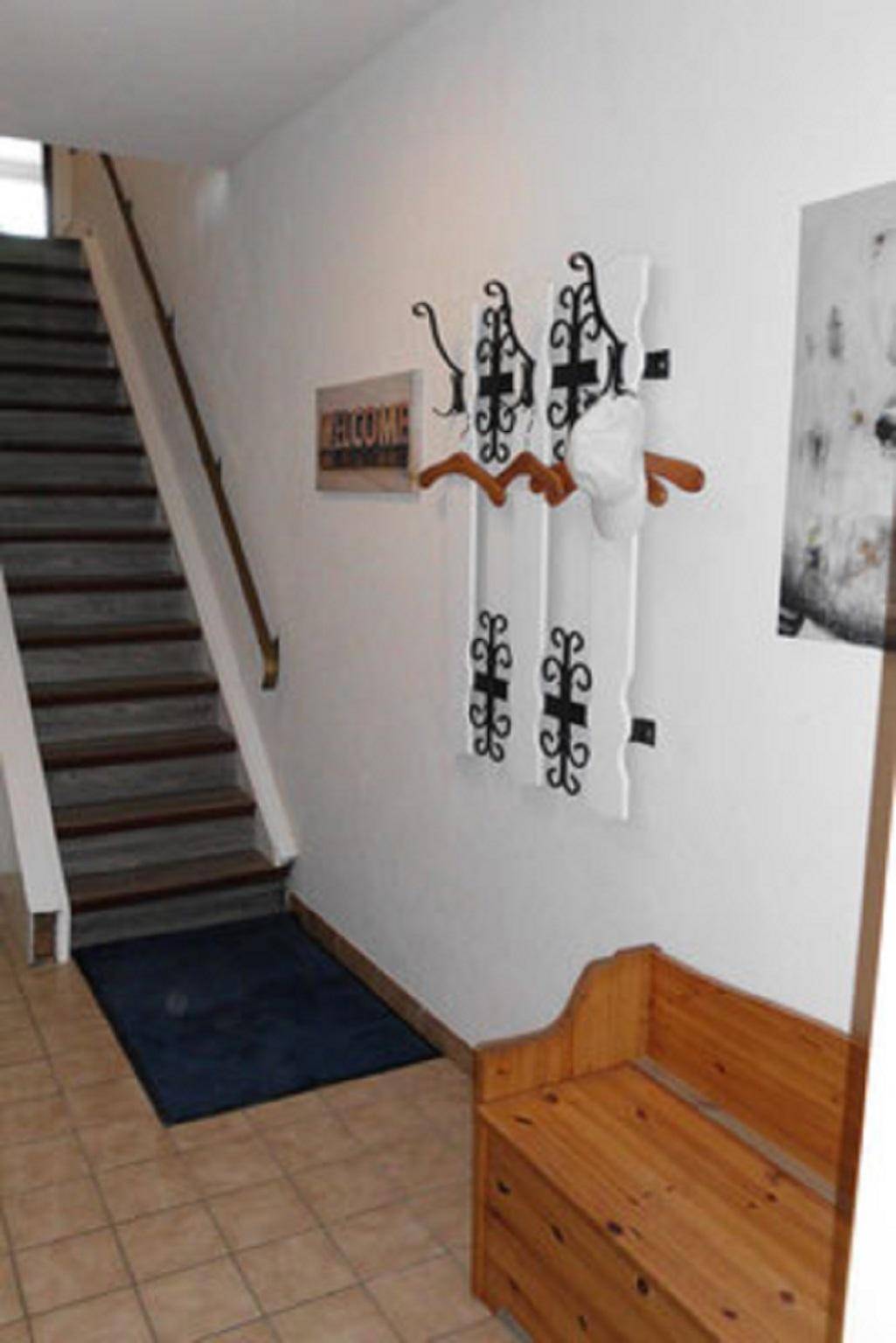 130 M² Appartement ∙ 3 Chambres ∙ 8 Personnes - Burscheid