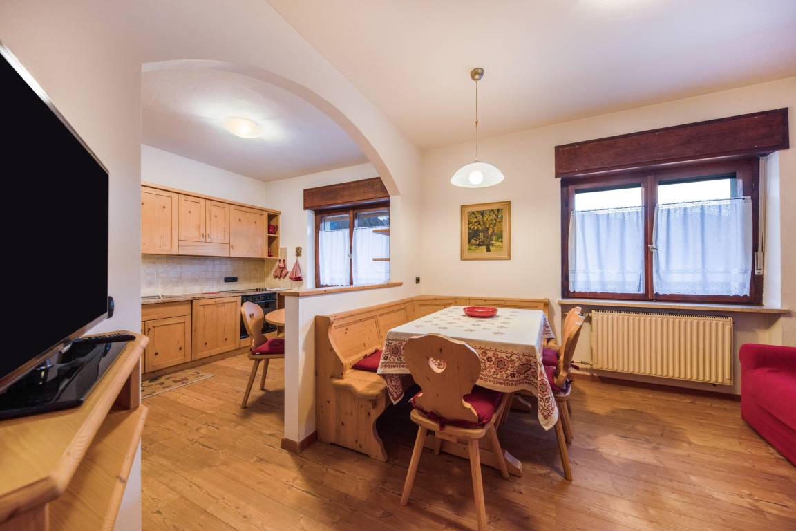 76 M² Appartement ∙ 2 Chambres ∙ 4 Personnes - Cavalese