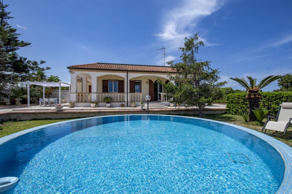 100 M² Villa ∙ 3 Schlafzimmer ∙ 6 Gäste - Otranto