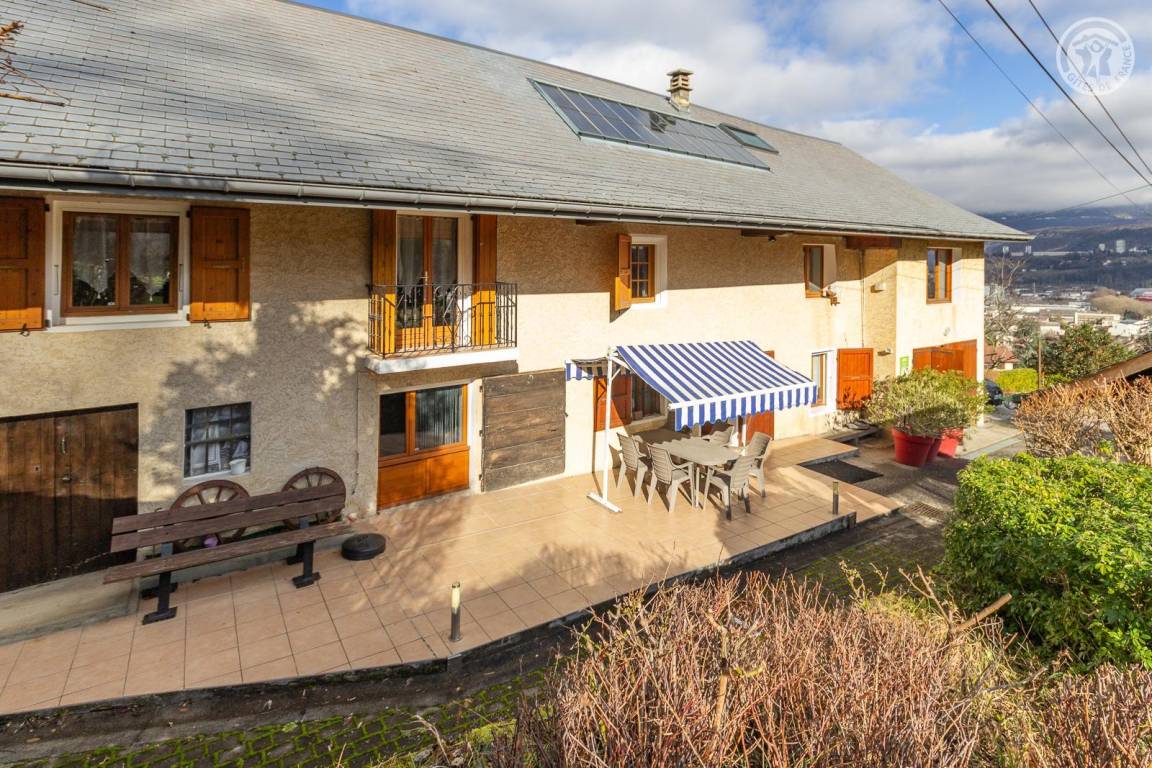 105 M² Gîte ∙ 3 Bedrooms ∙ 6 Guests - Chambéry