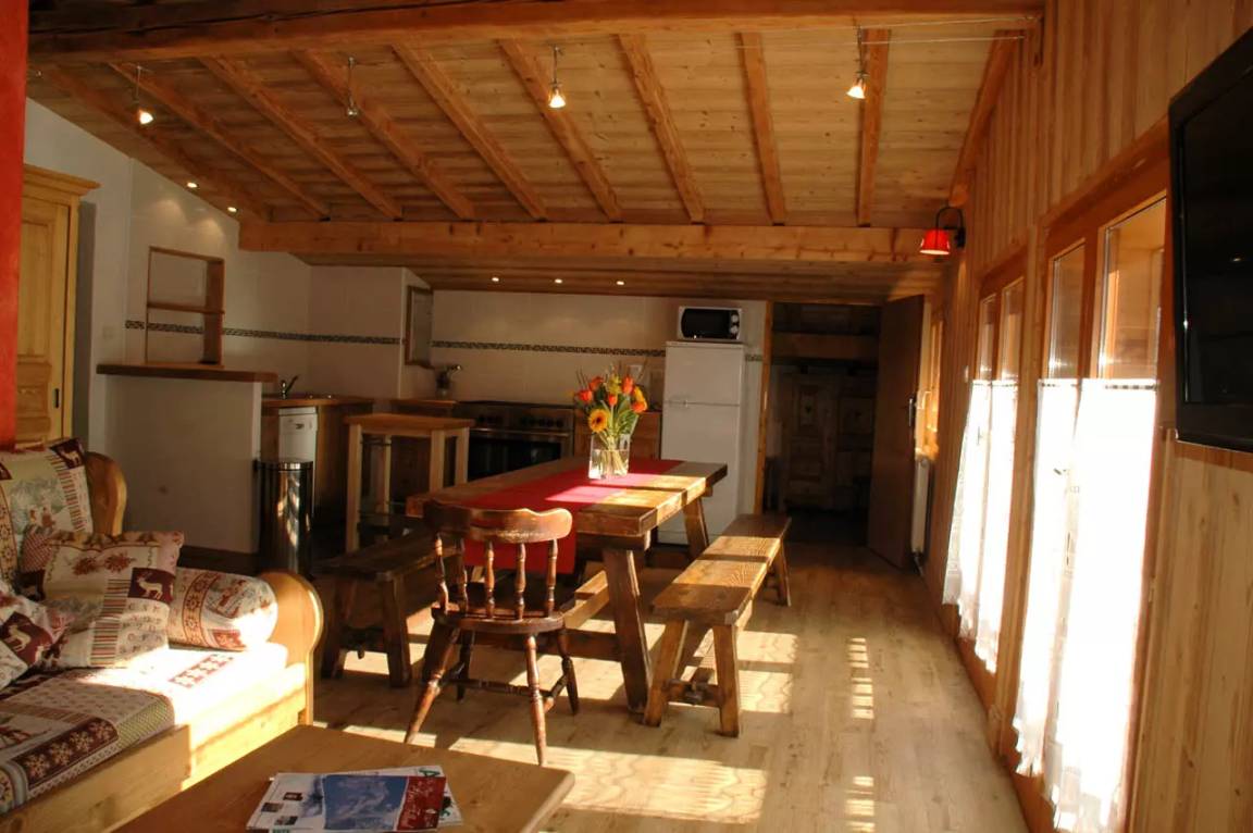 100 M² Apartment ∙ 4 Bedrooms ∙ 10 Guests - Samoëns