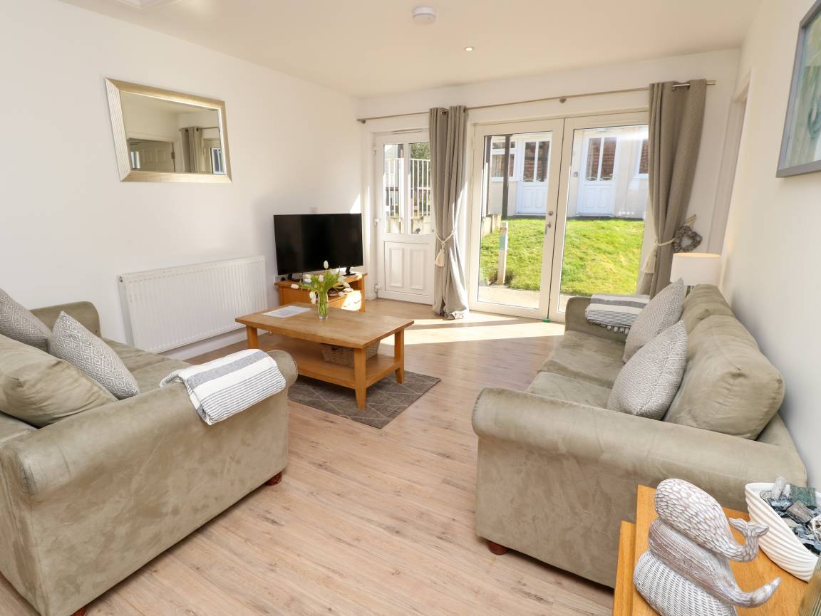 Cottage ∙ 3 Bedrooms ∙ 6 Guests - Lymington