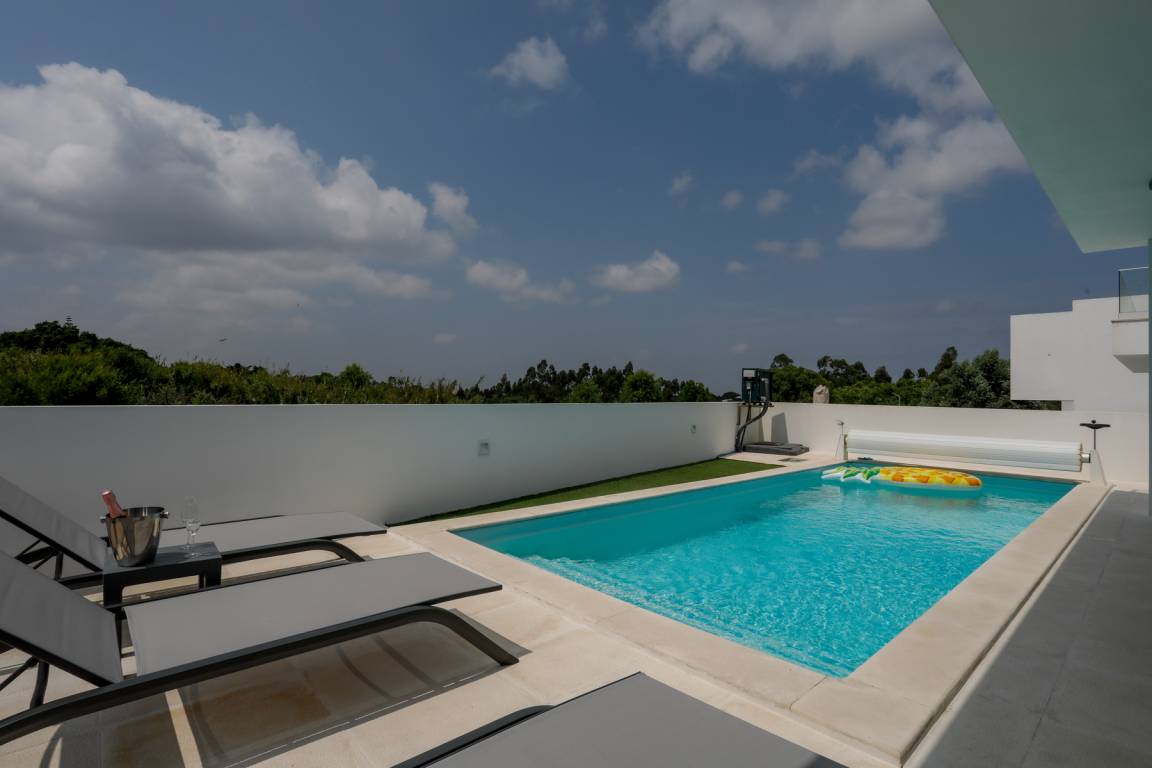 148 M² Villa ∙ 3 Habitaciones ∙ 6 Huéspedes - Óbidos