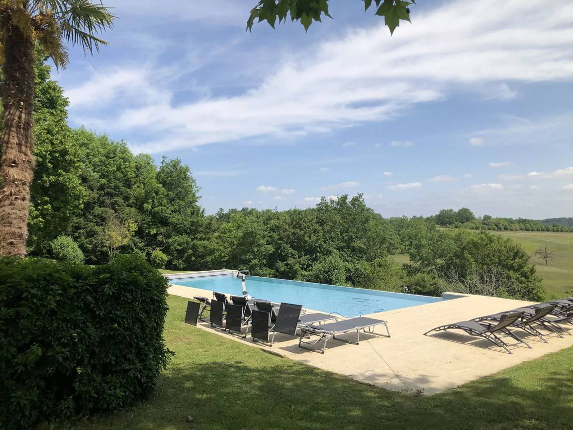 360 M² Maison De Vacances ∙ 8 Chambres ∙ 17 Personnes - Brantôme en Périgord