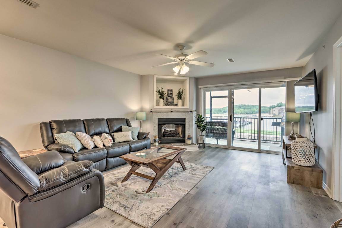 92 M² Apartment ∙ 2 Bedrooms ∙ 6 Guests - Camdenton, MO
