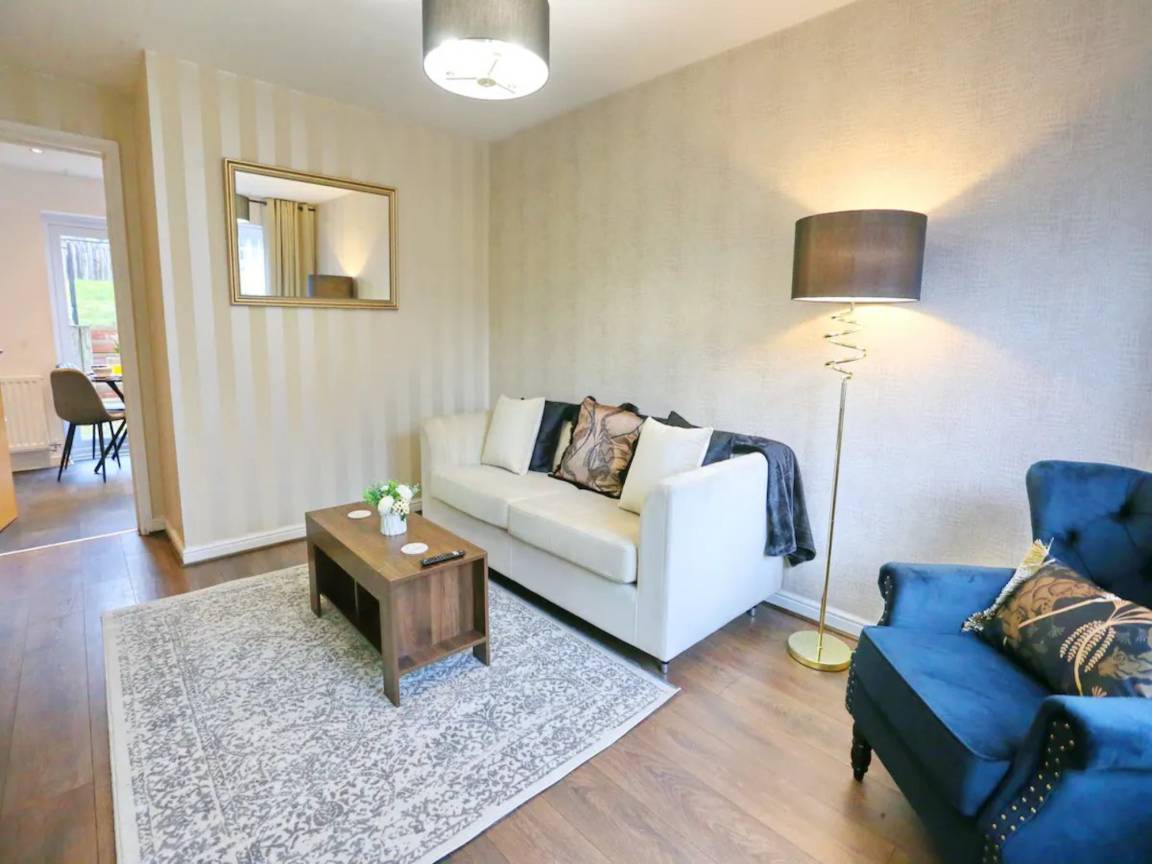 111 M² Huis ∙ 2 Slaapkamers ∙ 5 Gasten - Manchester