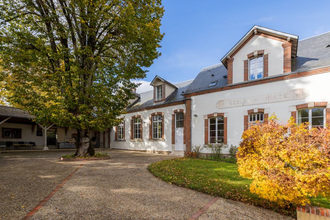 301 M² House ∙ 6 Bedrooms ∙ 15 Guests - Aubigny-sur-Nère