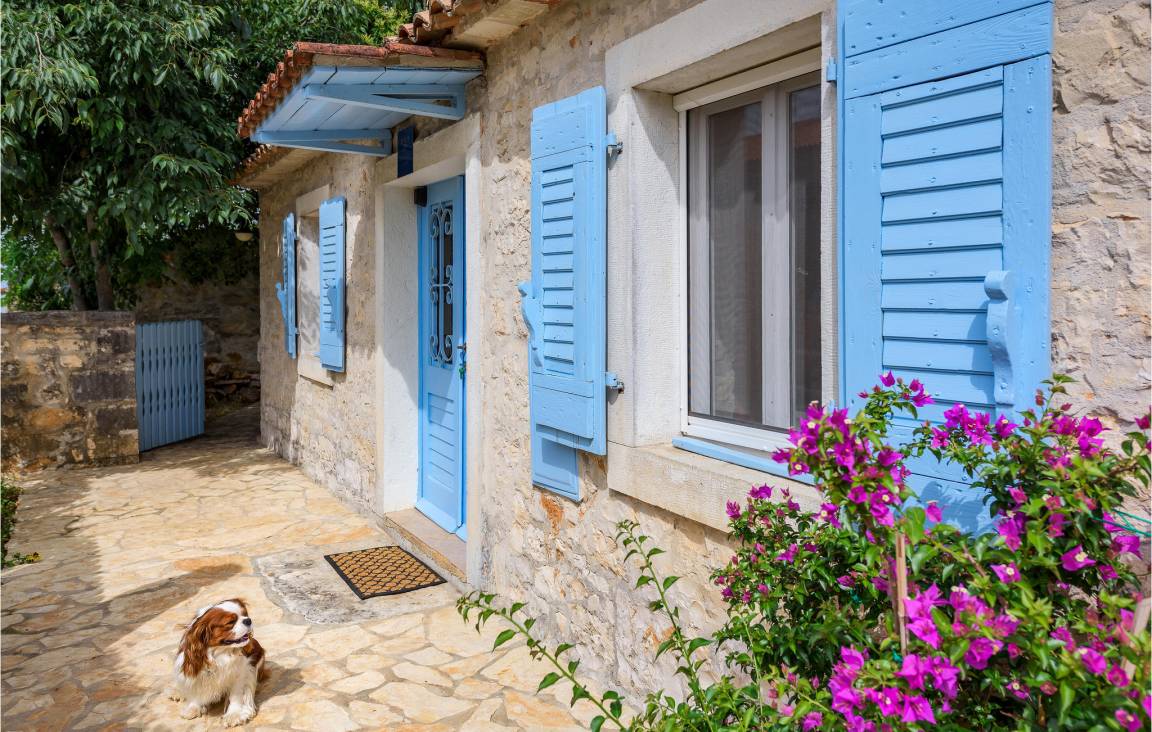 50 M² House ∙ 2 Bedrooms ∙ 4 Guests - Novigrad
