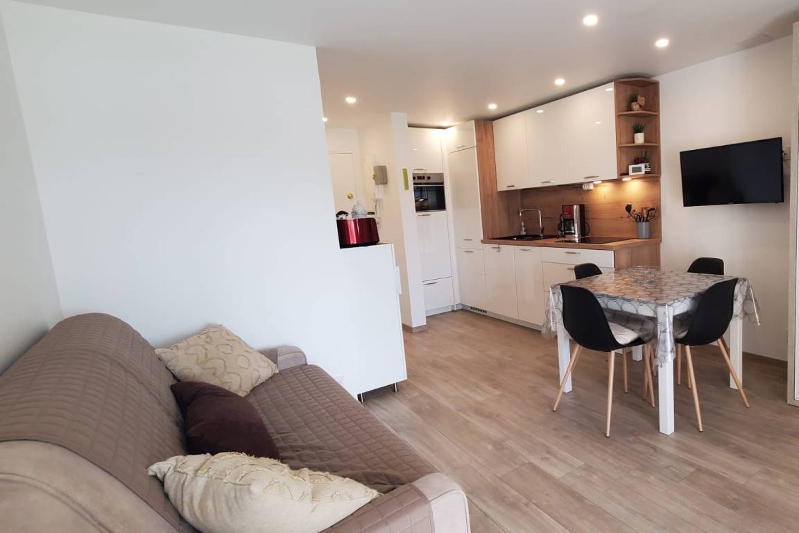 25 M² Studio Flat ∙ 2 Guests - Saint-Raphaël