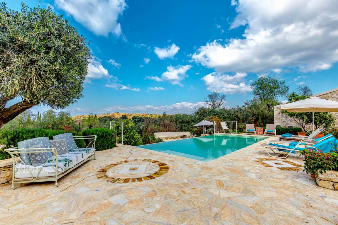 145 M² Villa ∙ 3 Chambres ∙ 7 Personnes - Kassiopi