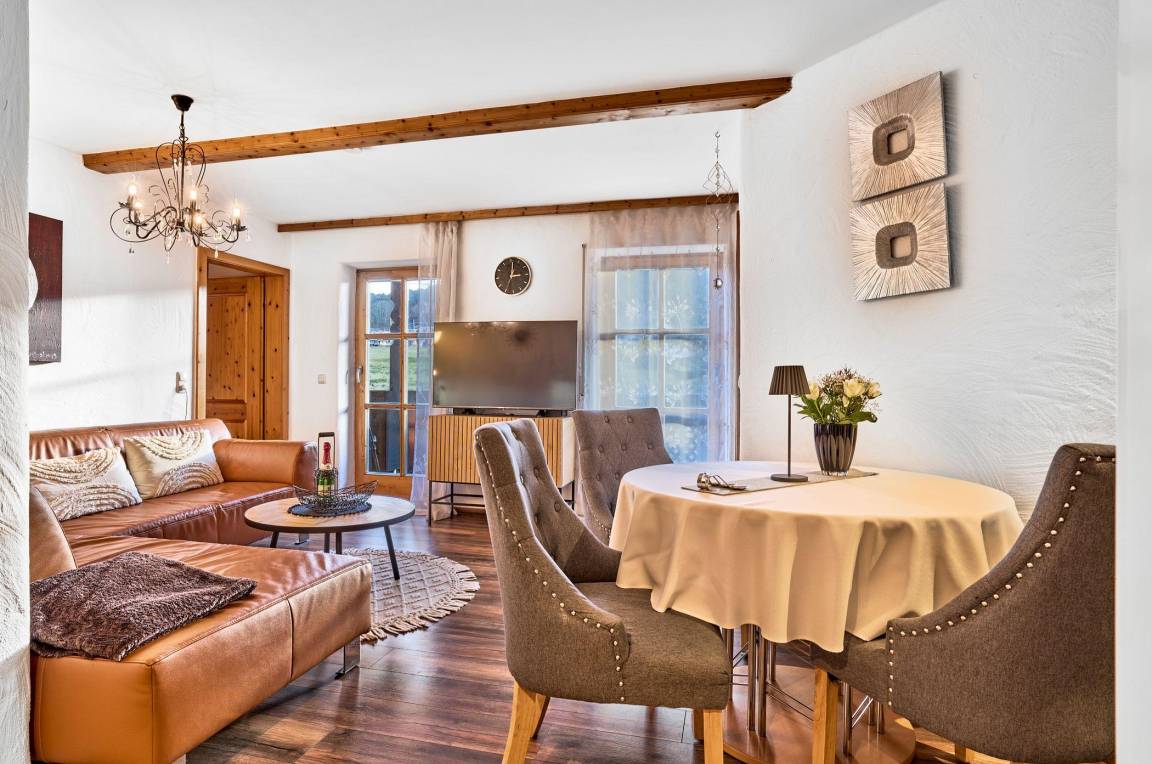 70 M² Ferienwohnung ∙ 2 Schlafzimmer ∙ 4 Gäste - Bodenmais