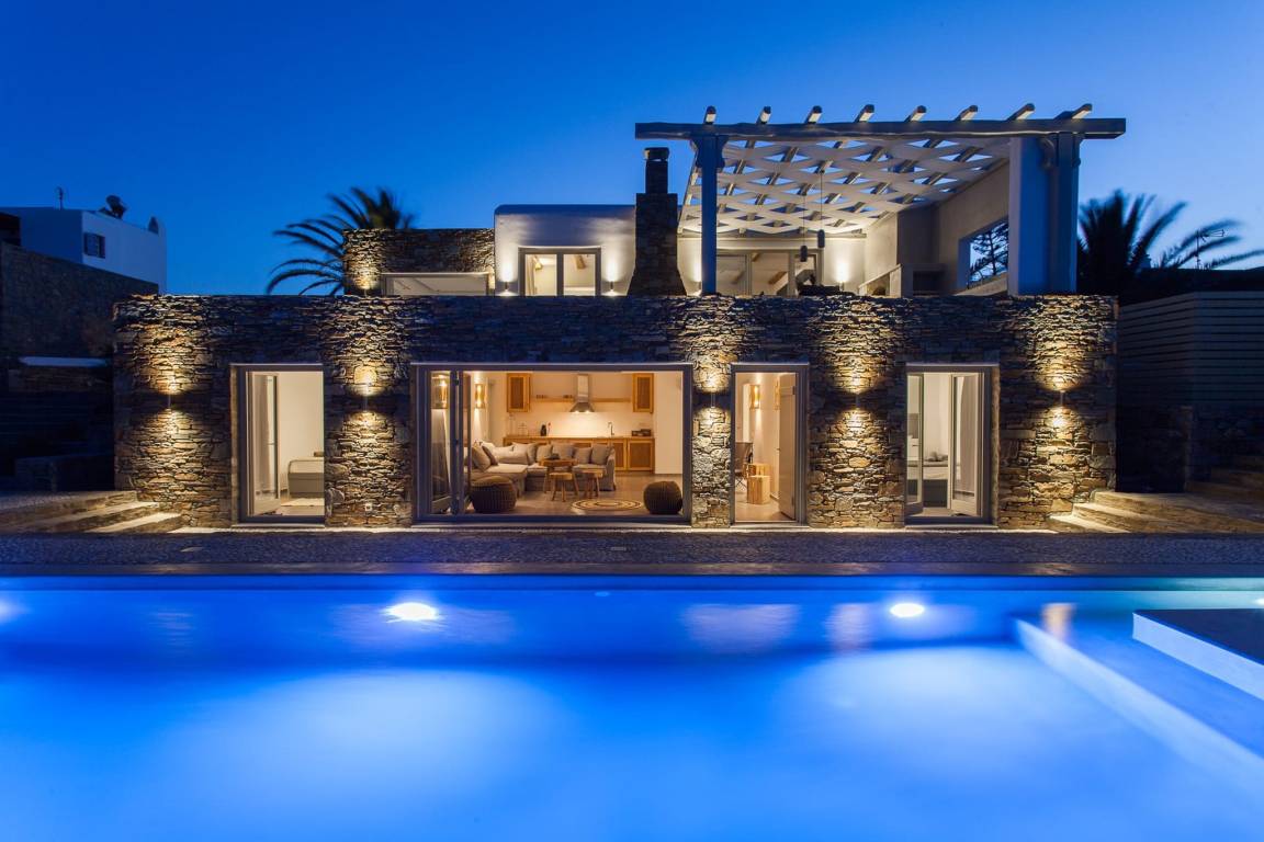 Villa ∙ 4 Bedrooms ∙ 10 Guests - Mykonos