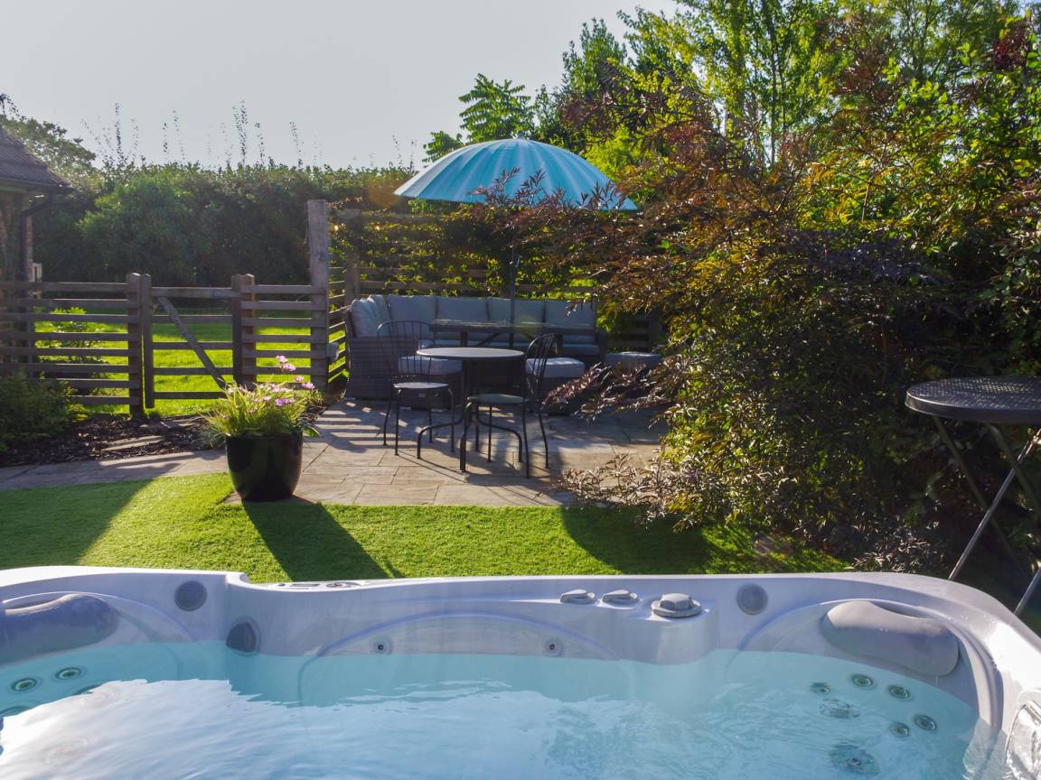 Cottage ∙ 4 Bedrooms ∙ 8 Guests - Wiltshire