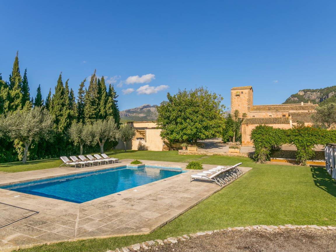 1200 M² Villa ∙ 6 Bedrooms ∙ 12 Guests - Sant Elm