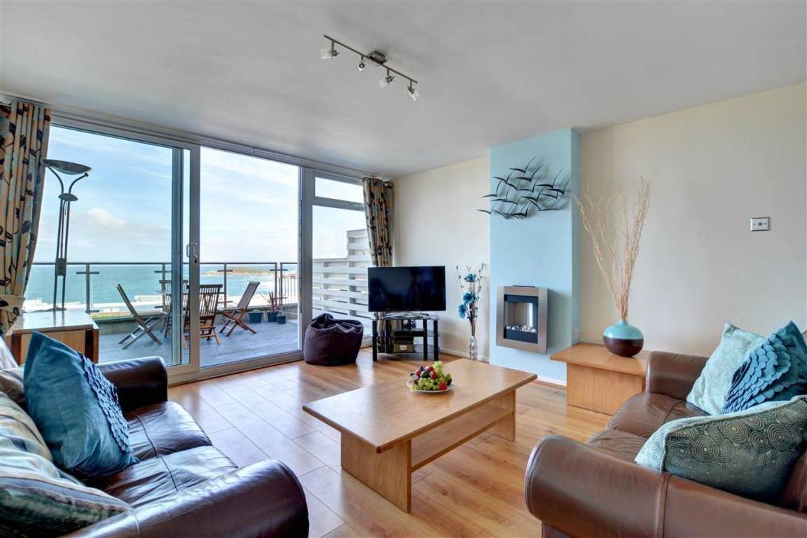 Apartment ∙ 2 Bedrooms ∙ 4 Guests - Newquay
