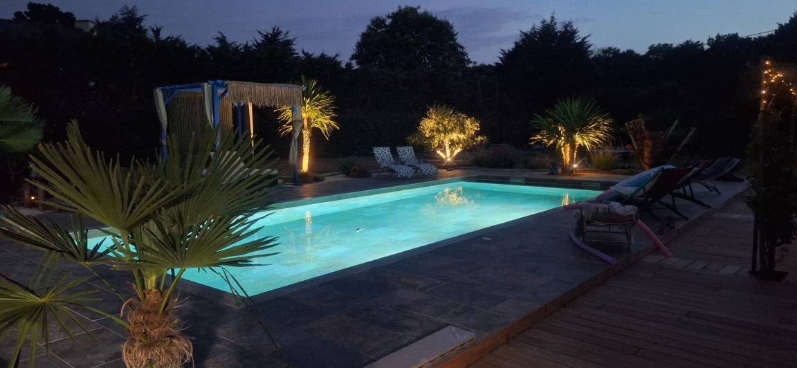 180 M² Villa ∙ 4 Bedrooms ∙ 8 Guests - Rennes