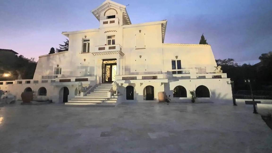 780 M² Villa ∙ 12 Schlafzimmer ∙ 30 Gäste - Agay