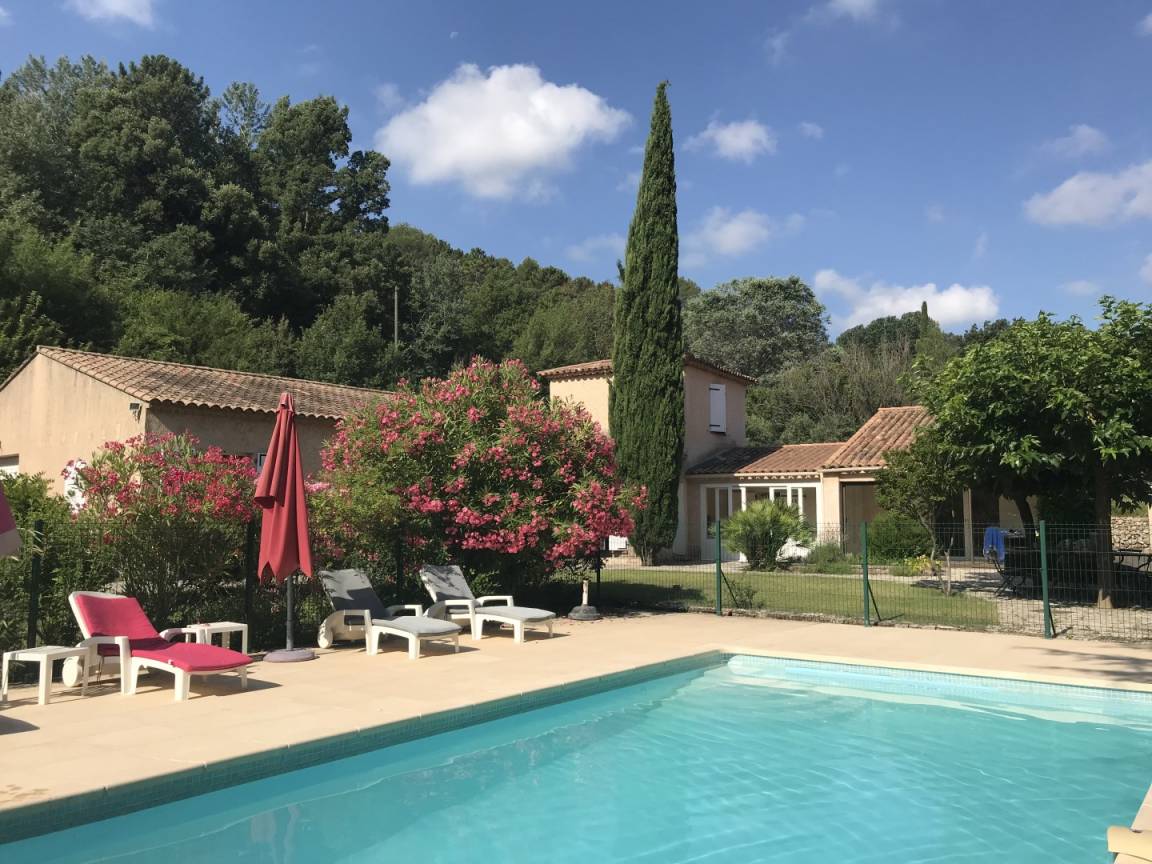 200 M² Villa ∙ 5 Chambres ∙ 10 Personnes - Tourtour