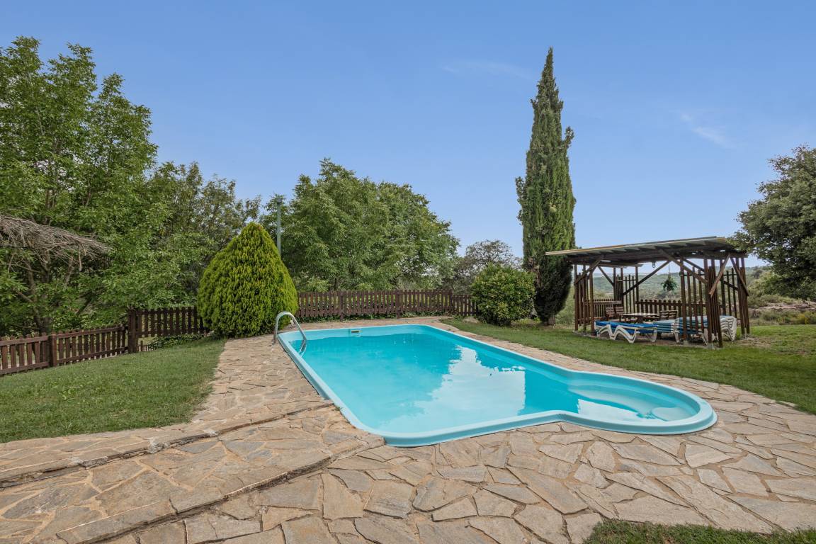 200 M² House ∙ 7 Bedrooms ∙ 17 Guests - Berga