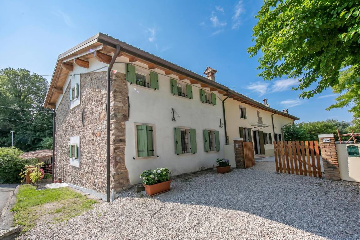 156 M² Huis ∙ 2 Slaapkamers ∙ 6 Gasten - Lazise