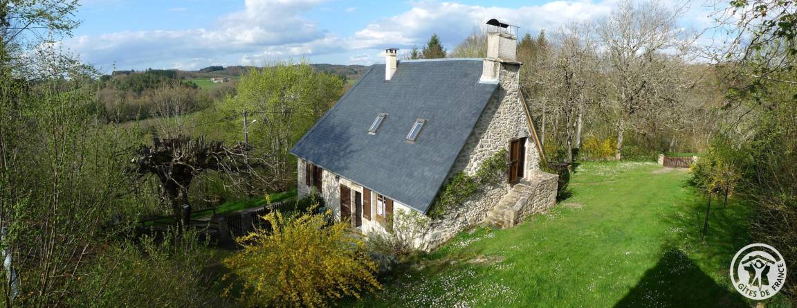110 M² Gîte ∙ 3 Chambres ∙ 6 Personnes - Corrèze