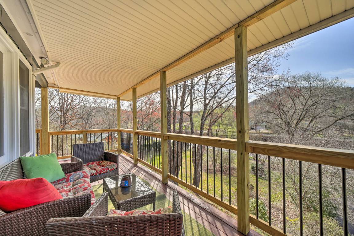 65 M² House ∙ 2 Bedrooms ∙ 4 Guests - Sylva, NC