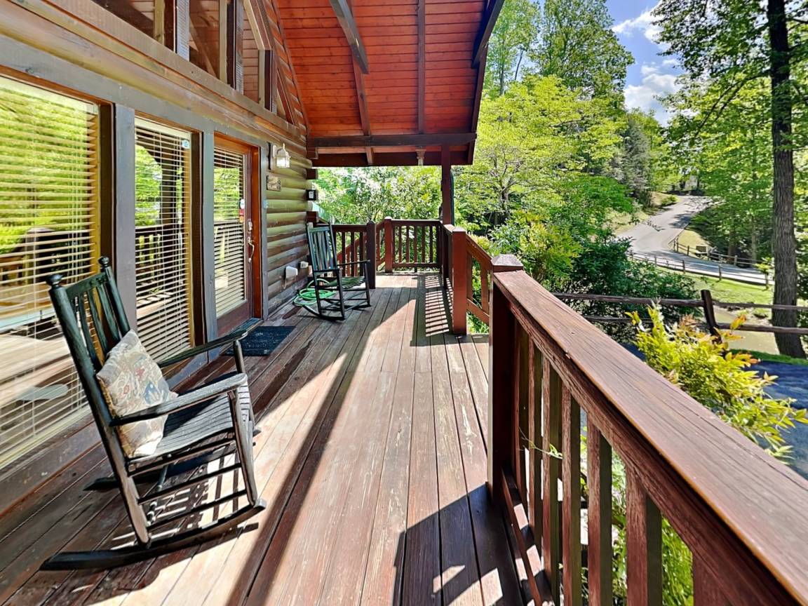 83 M² Cabin ∙ 1 Bedroom ∙ 4 Guests - Gatlinburg, TN