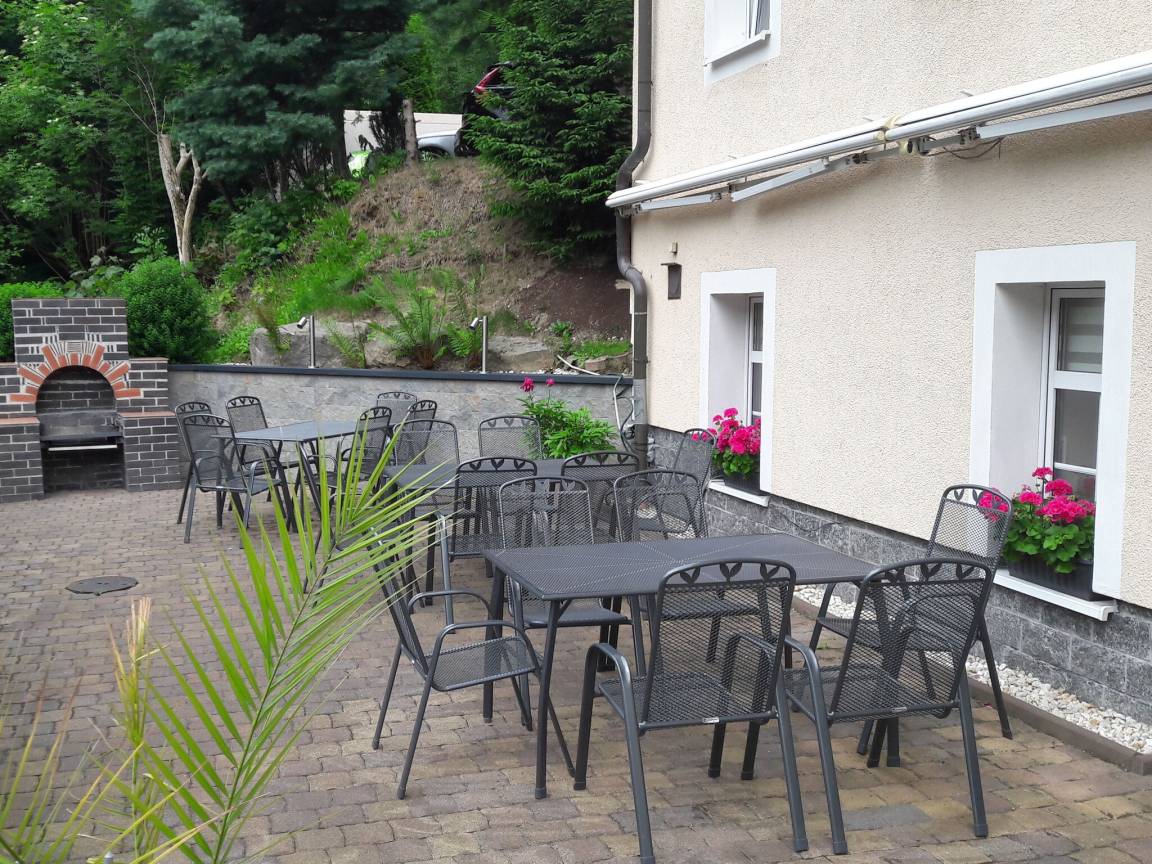 90 M² Ferienwohnung ∙ 2 Schlafzimmer ∙ 6 Gäste - Annaberg-Buchholz