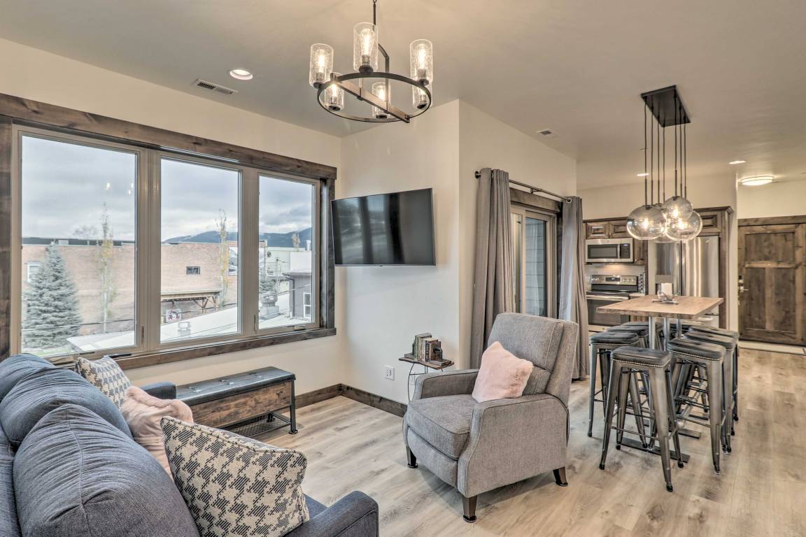 83 M² Apartment ∙ 2 Bedrooms ∙ 7 Guests - Columbia Falls, MT