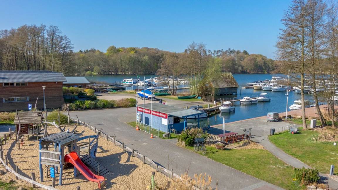 20 M² Hotel ∙ 2 Guests - Waren