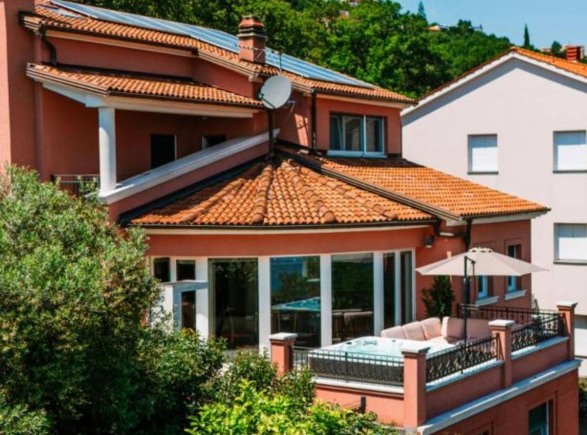 153 M² Appartement ∙ 3 Chambres ∙ 6 Personnes - Opatija