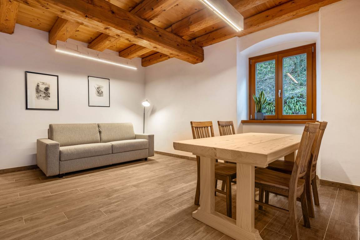 68 M² Apartment ∙ 2 Bedrooms ∙ 6 Guests - Riva del Garda