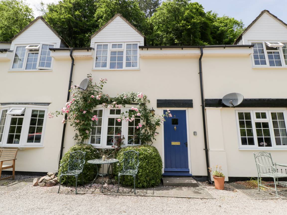 Cottage ∙ 2 Bedrooms ∙ 4 Guests - Ross-on-Wye