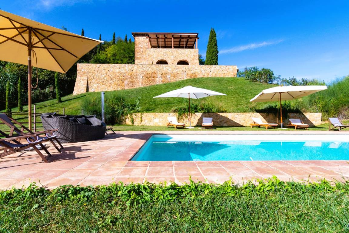 560 M² Cottage ∙ 5 Bedrooms ∙ 10 Guests - Tuscany