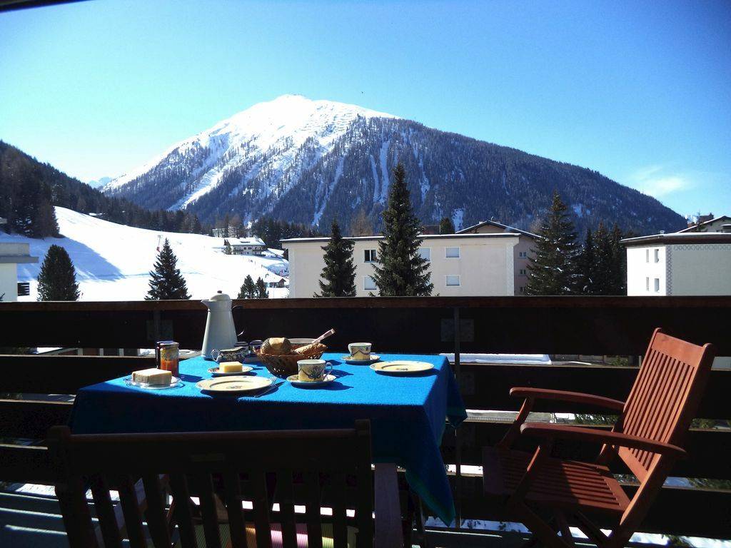 84 M² Apartment ∙ 2 Bedrooms ∙ 5 Guests - Klosters-Serneus
