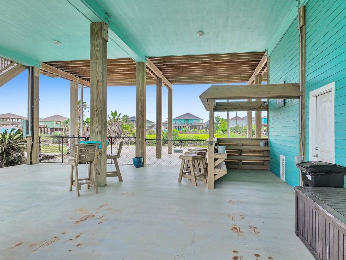 161 M² House ∙ 3 Bedrooms ∙ 14 Guests - Crystal Beach, TX