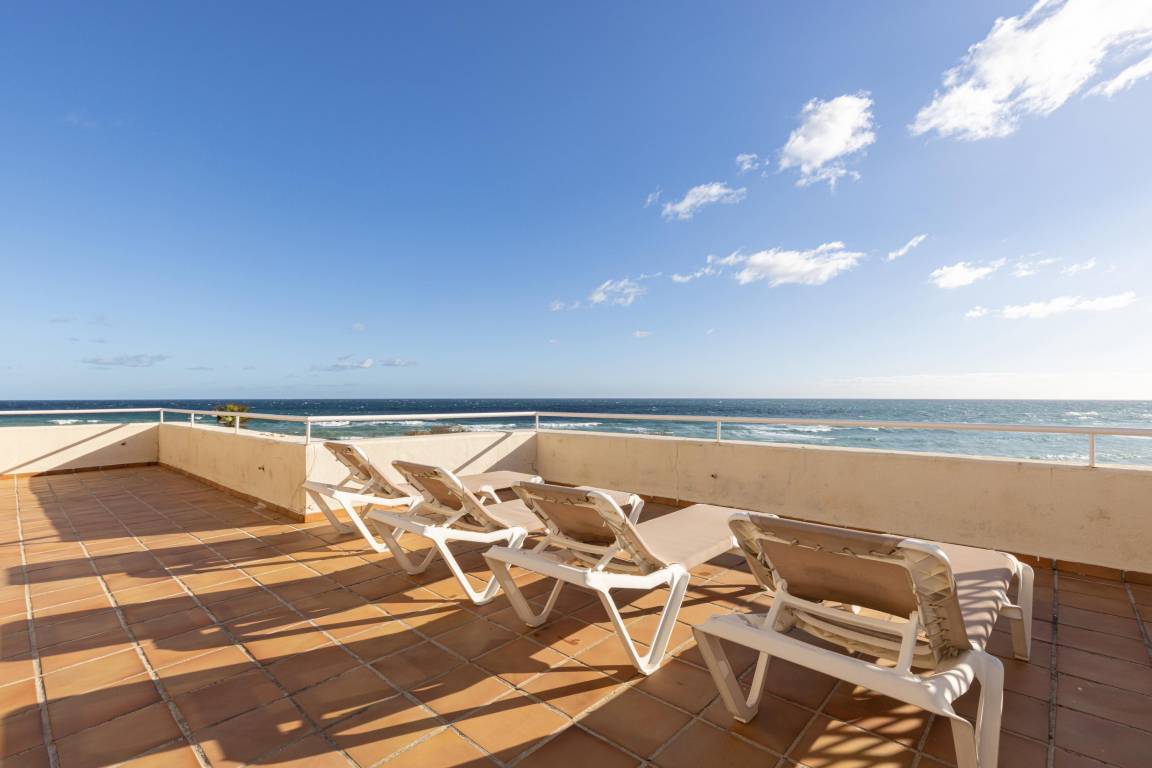 110 M² Apartment ∙ 2 Bedrooms ∙ 5 Guests - Estepona