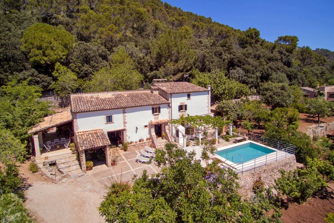 250 M² Villa ∙ 3 Bedrooms ∙ 5 Guests - Pollença