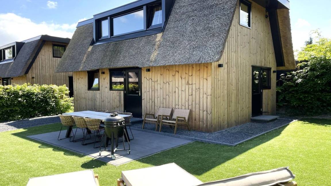 65 M² Apartment ∙ 3 Bedrooms ∙ 6 Guests - Bergen, Netherlands