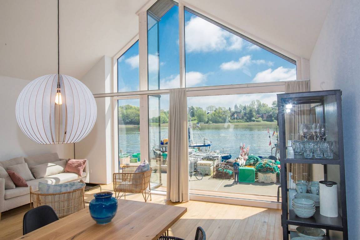 100 M² Ferienhaus ∙ 2 Schlafzimmer ∙ 4 Gäste - Rabenkirchen-Faulück