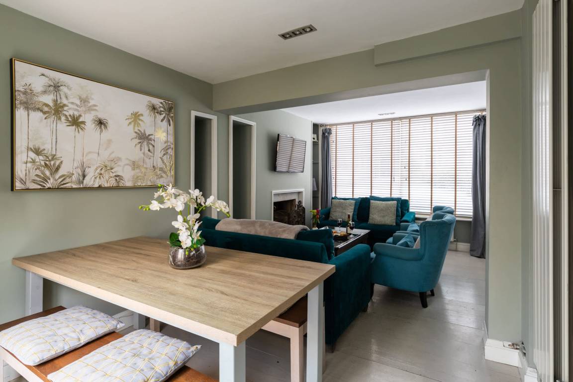 Apartment ∙ 4 Bedrooms ∙ 9 Guests - Cotswolds