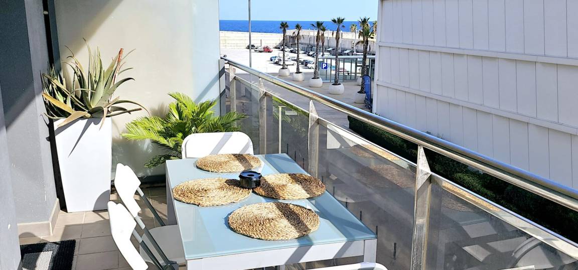 120 M² Apartament ∙ 3 Sypialnie ∙ 7 Gości - Sabadell