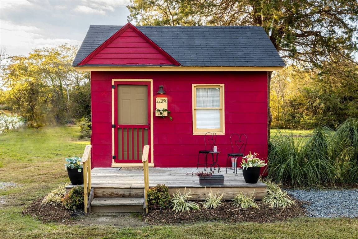 House ∙ 1 Bedroom ∙ 2 Guests - Cape Charles, VA
