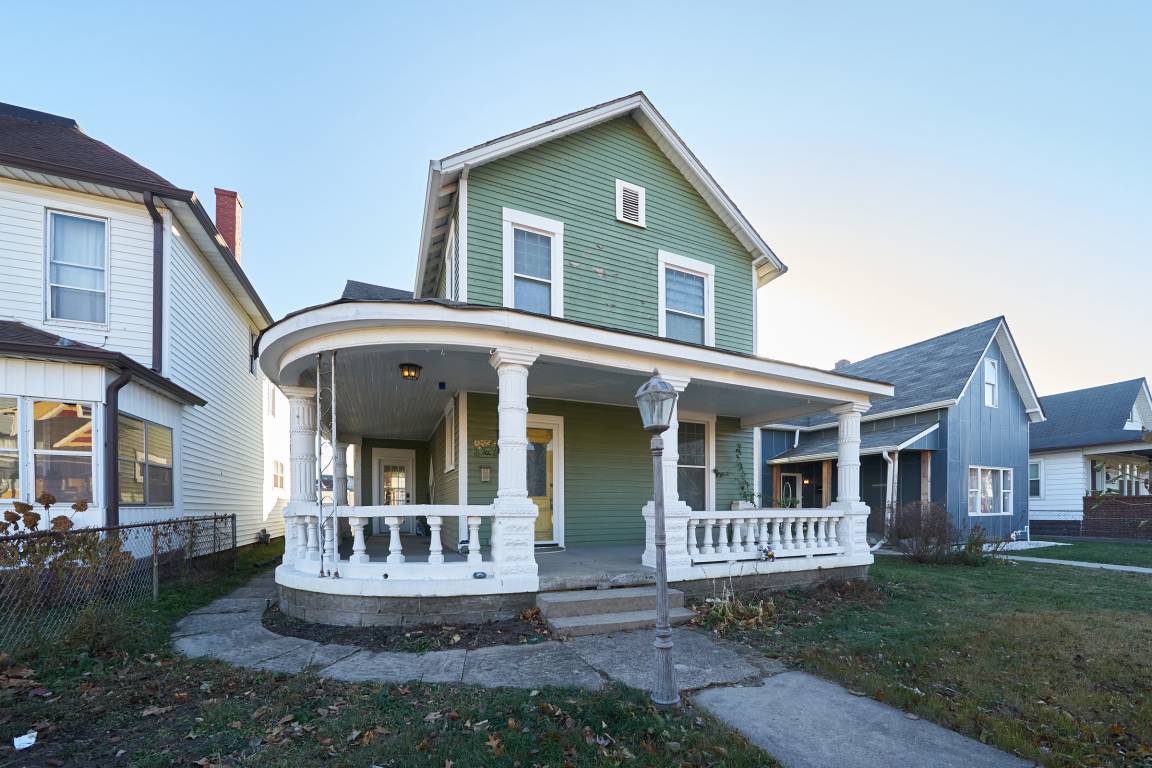 177 M² House ∙ 3 Bedrooms ∙ 8 Guests - Indianapolis, IN