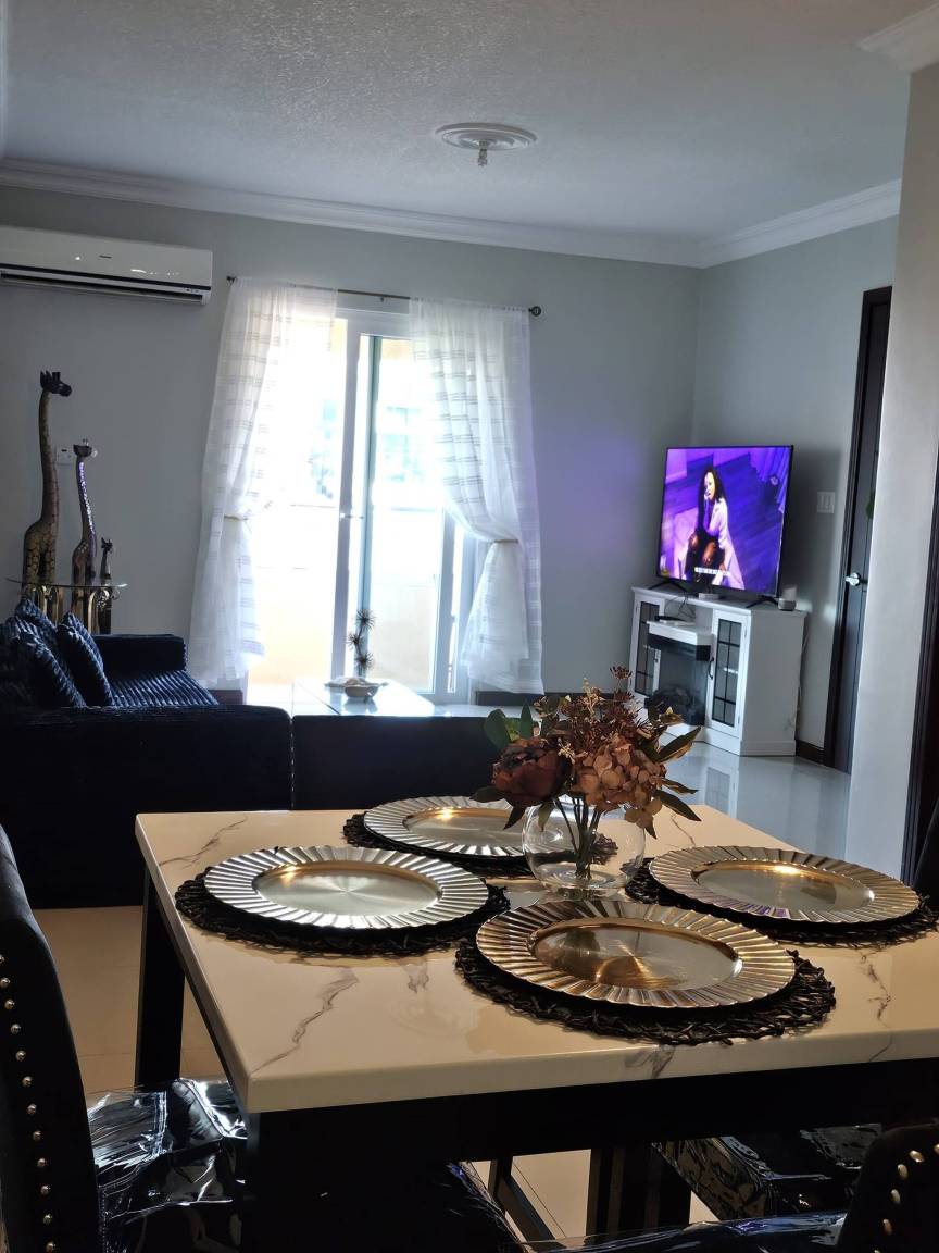 Apartment ∙ 2 Bedrooms ∙ 5 Guests - Kingston, Jamaica