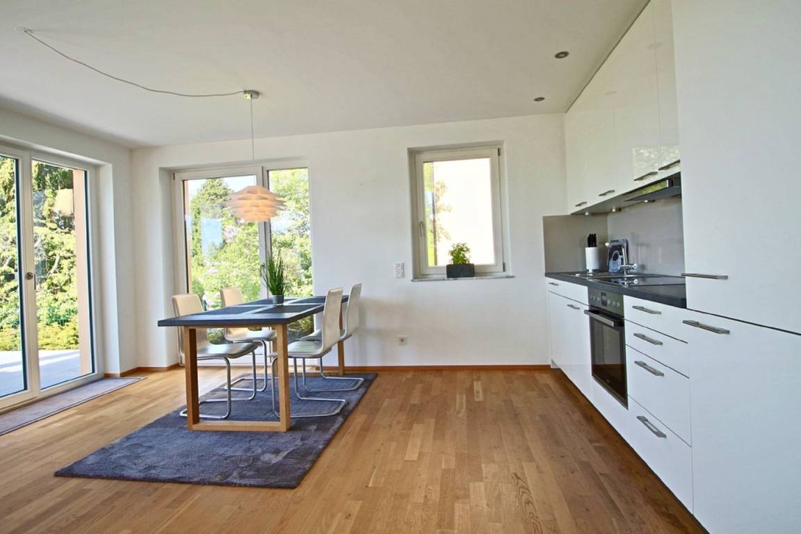 75 M² Ferienwohnung ∙ 1 Schlafzimmer ∙ 3 Gäste - Konstanz