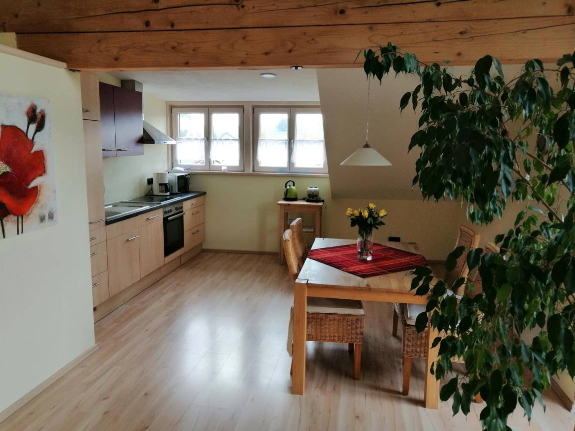 80 M² Ferienwohnung ∙ 2 Schlafzimmer ∙ 4 Gäste - Rieden am Forggensee
