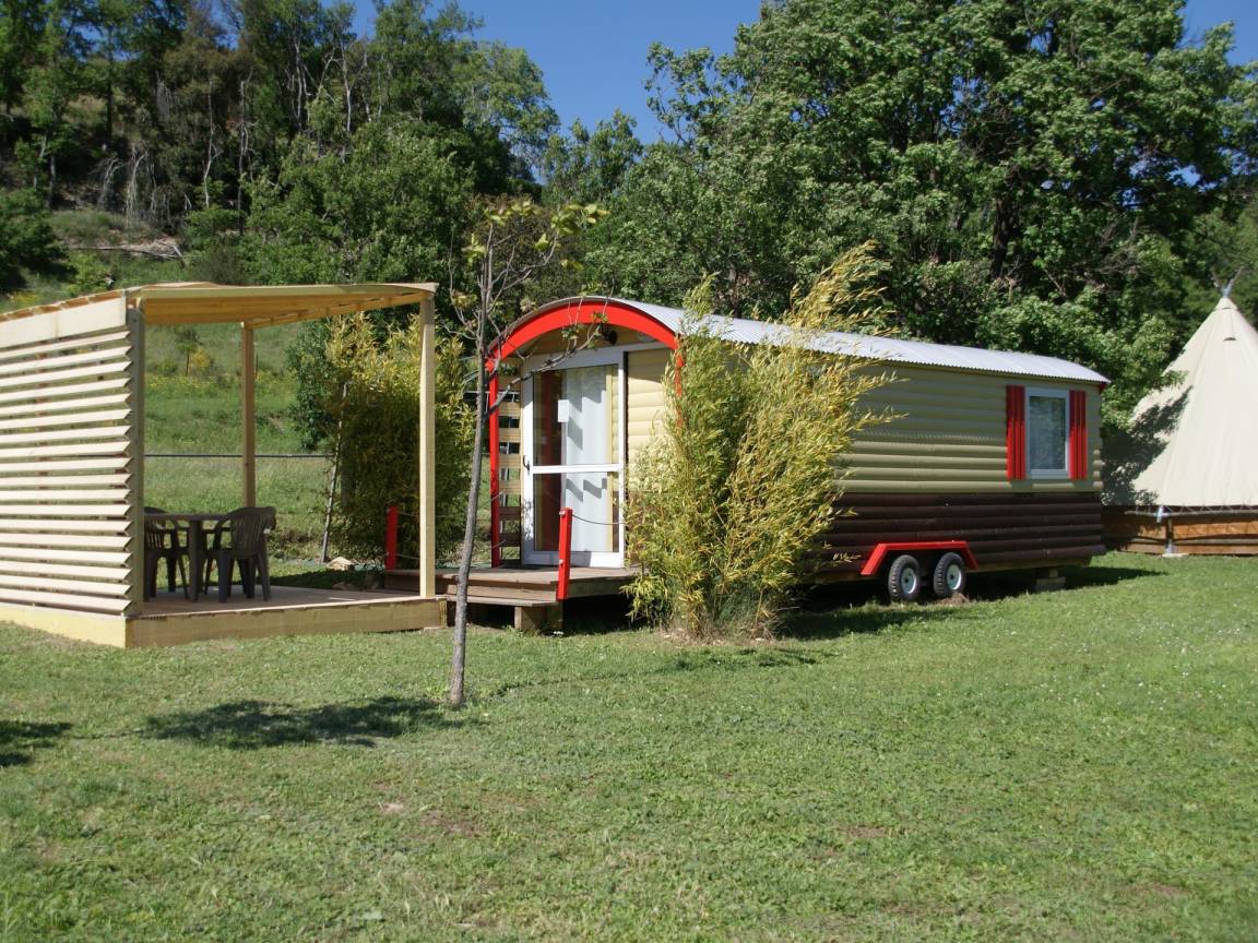21 M² Unique Rental ∙ 1 Bedroom ∙ 4 Guests - Lac d'Esparron