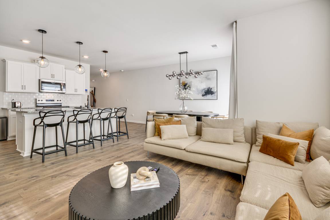 157 M² Apartment ∙ 3 Bedrooms ∙ 6 Guests - Winston-Salem, NC