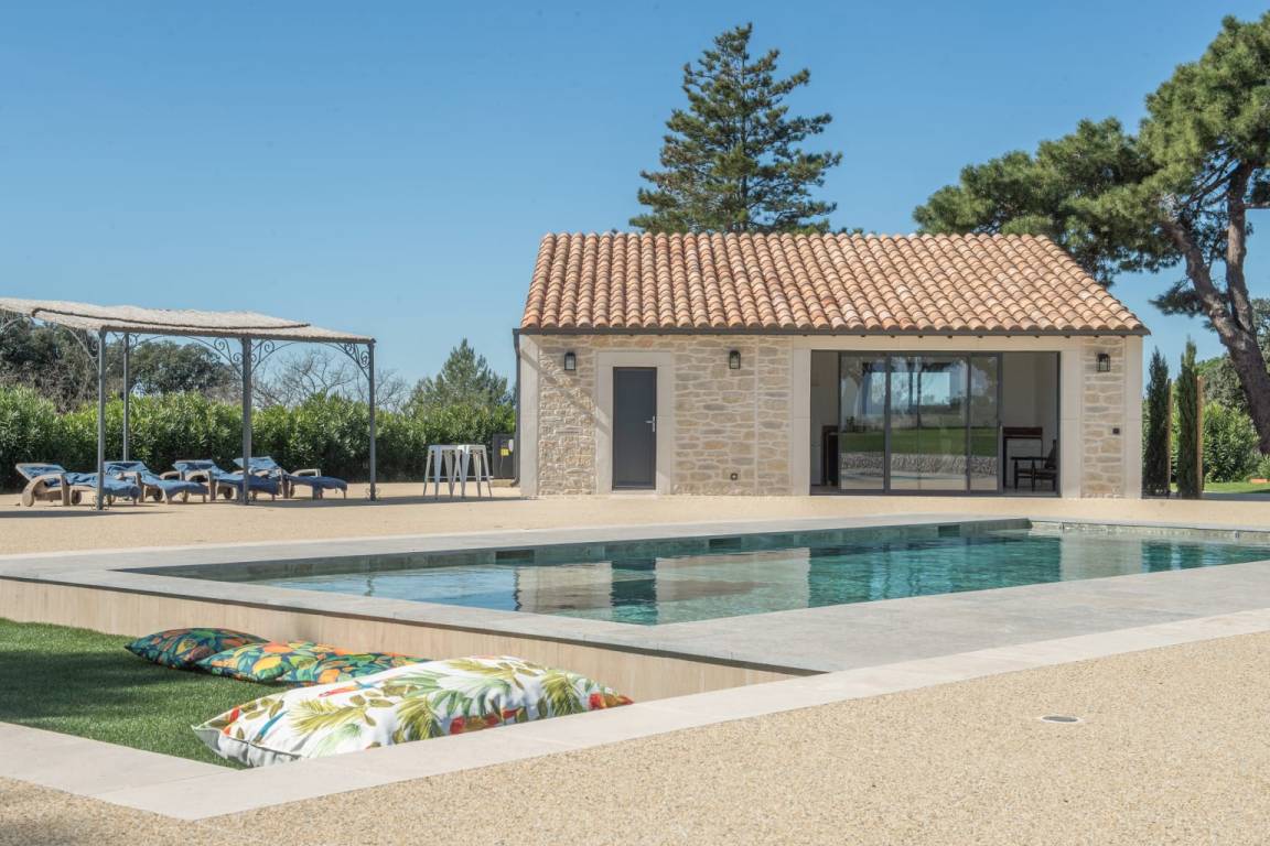 240 M² Longère ∙ 4 Chambres ∙ 8 Personnes - Camargue